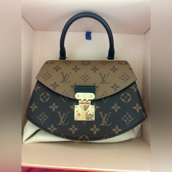 Louis Vuitton | Bags | Lv Reverse Monogram Tilsitt | Poshmark